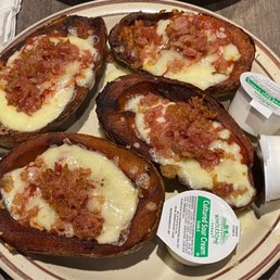 Mr Pizza Gorham, NH 03581 | Discover Full Menu, Reviews & Directions